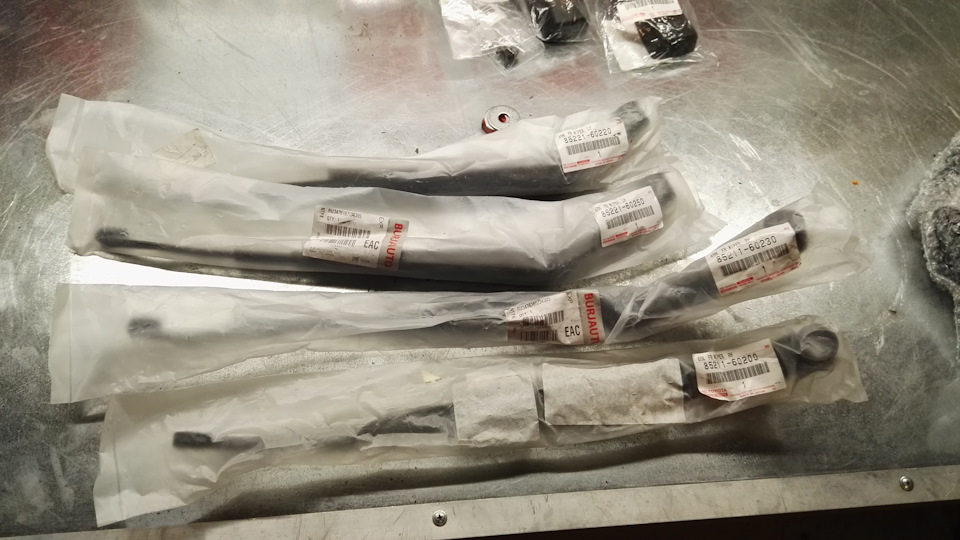 8521160230 Поводок правый TOYOTA LEXUS | Запчасти на DRIVE2