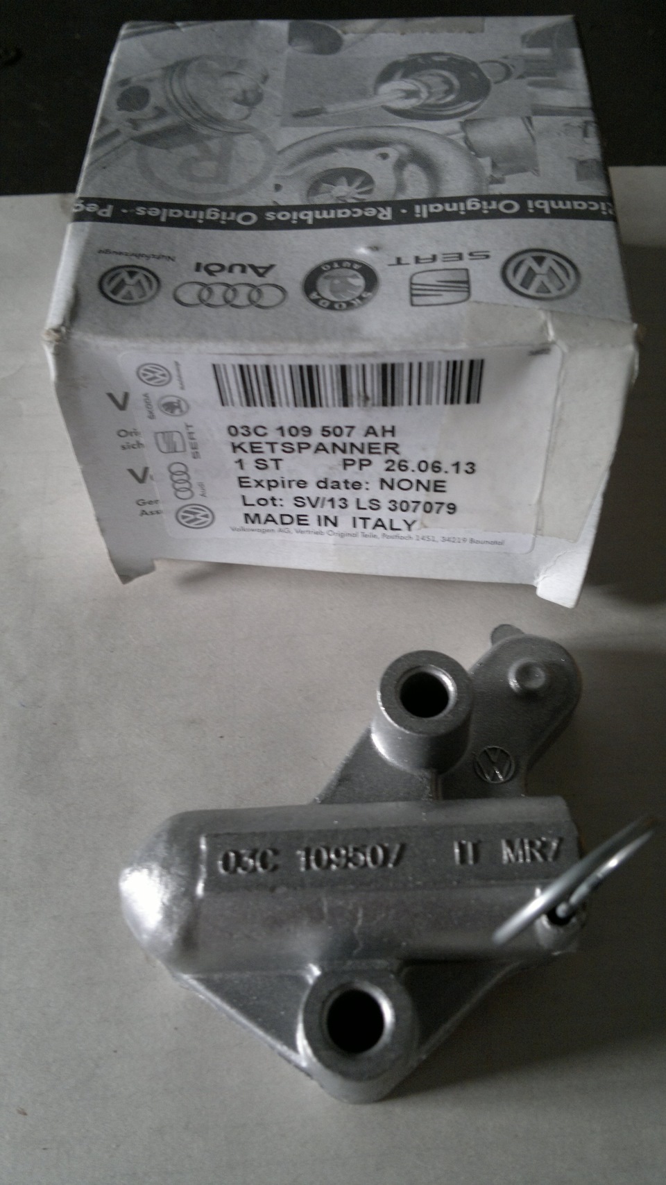 Замена цепи ГРМ на двигателе CAXA — Volkswagen Golf Mk6, 1,4 л, 2009 ...