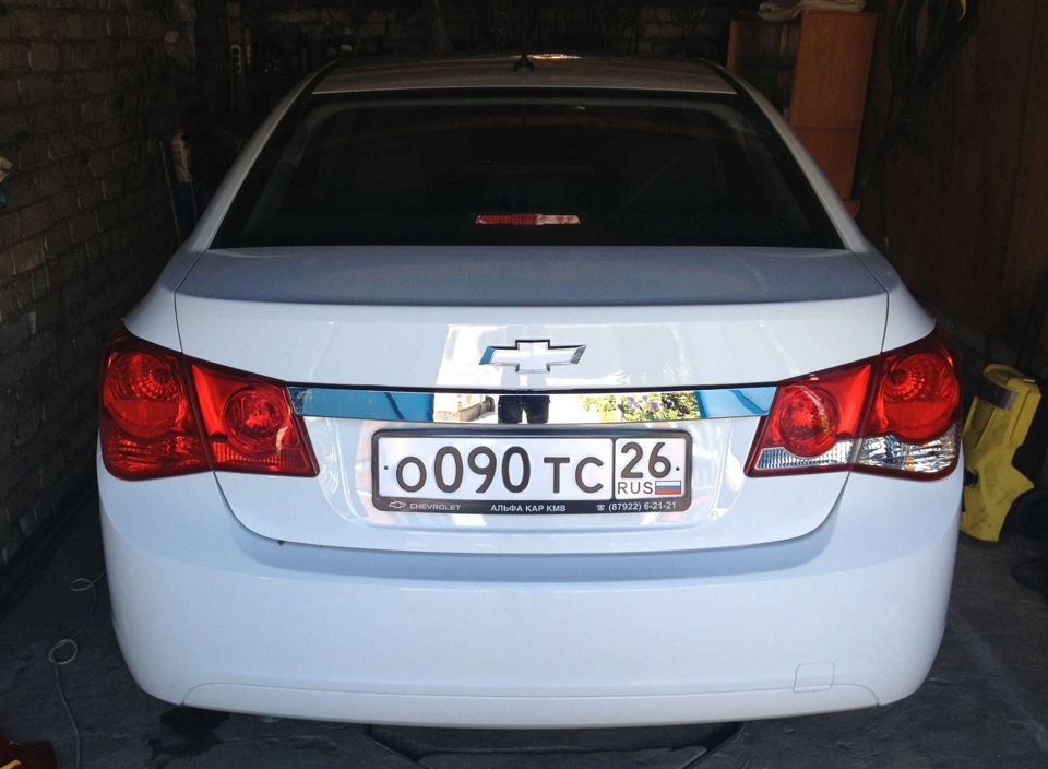 Задние фары в красную пленку. — DRIVE2