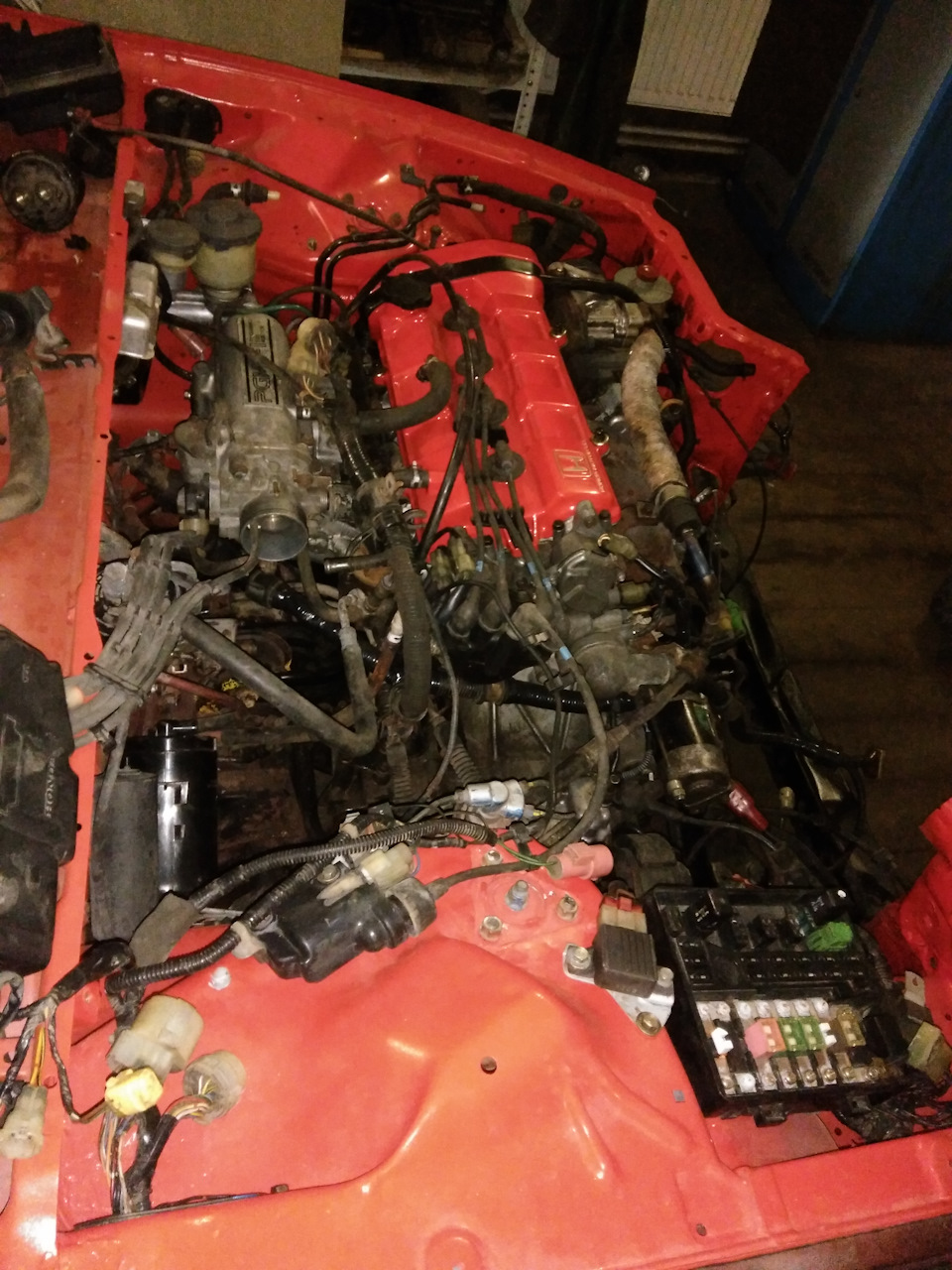 Впихнули, собственно, движок (B20A5) — Honda Prelude (BA4/BA5), 1,9 л ...