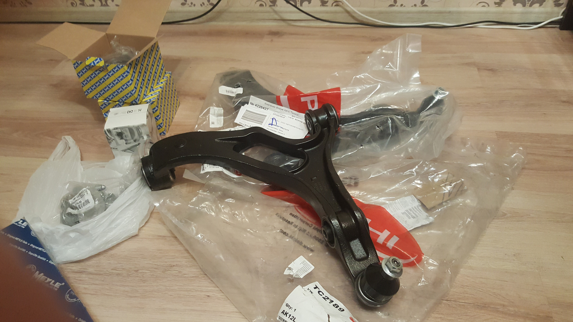 Приехало Барахлишко для подвески — Volkswagen Touareg (1G), 3,2 л, 2006 ...