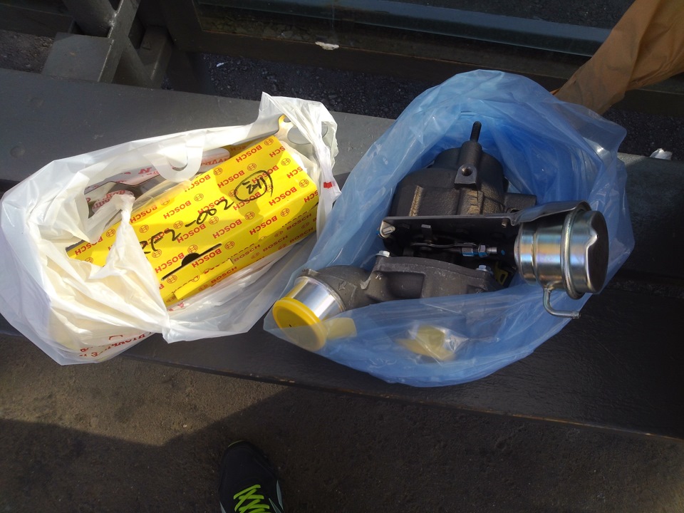 Турбина и форсунка! Как так то?! — KIA Sorento (1G), 2,5 л, 2006 года ...