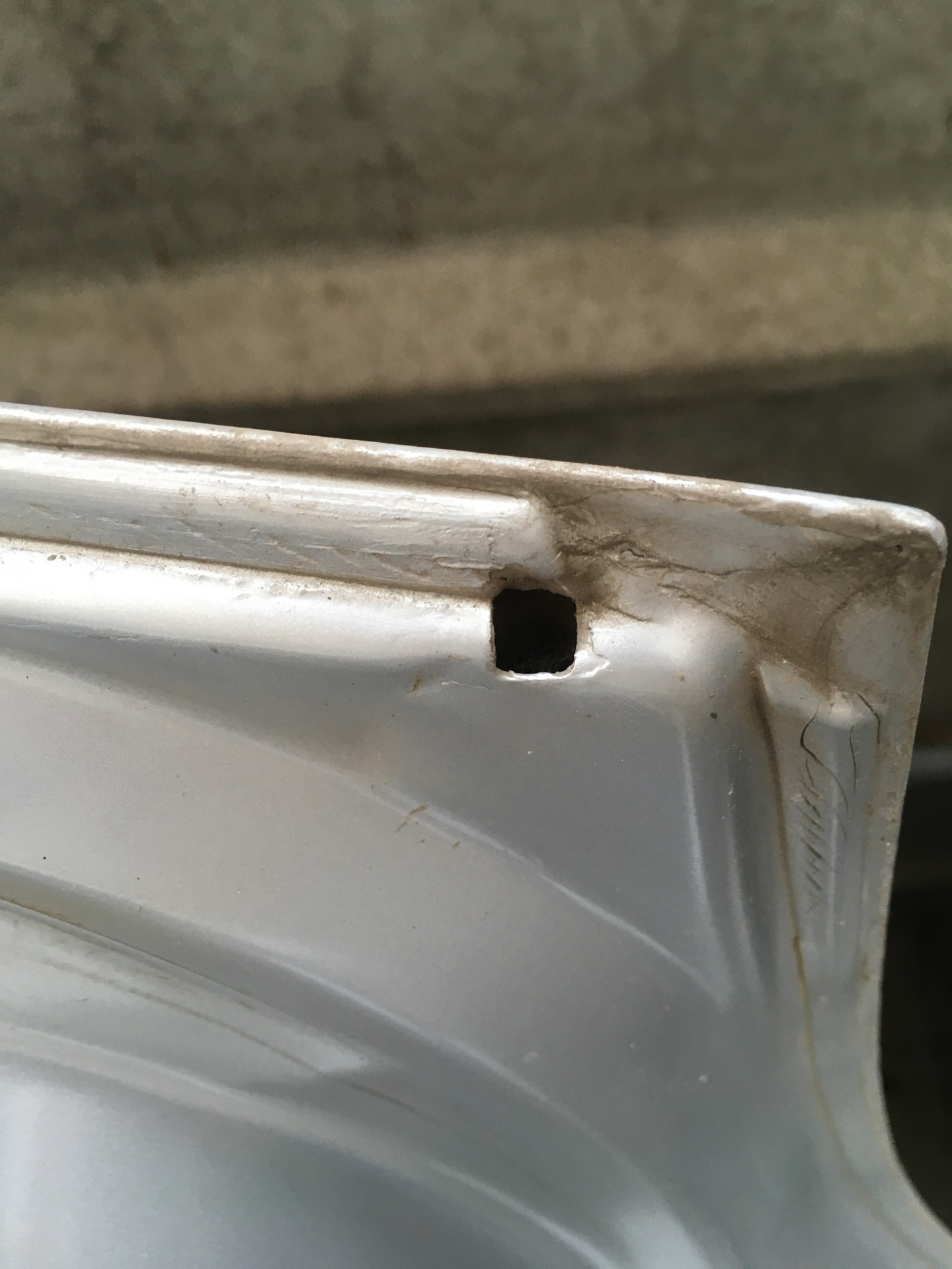 Заглушка дренажного отверстия двери Тойота 67837-48050 — DRIVE2