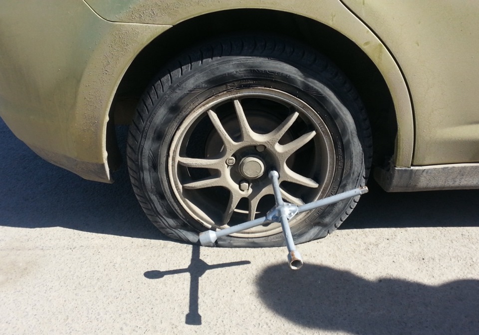 # 34 — Shit happens 2! — Nissan Tiida (1G), 1,6 л, 2007 года | шины ...