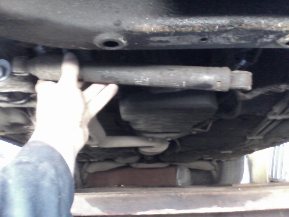 Замена рулевой трапеции — Mercedes-Benz 190 (W201), 2,3 л, 1988 года ...