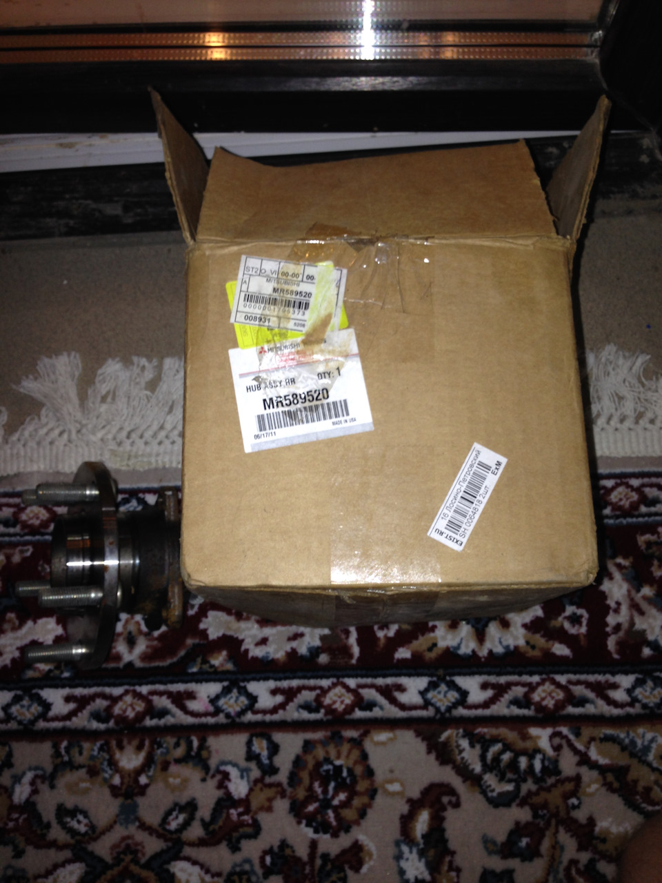 MR589520 Ступица заднего колеса в сборе Mitsubishi | Запчасти на DRIVE2