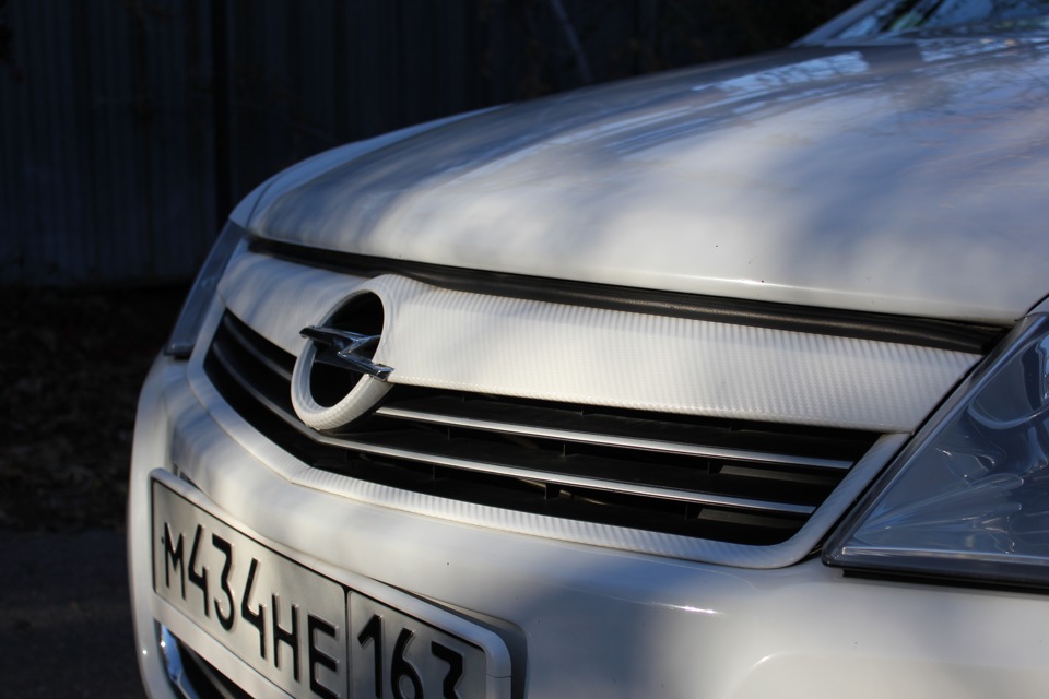 Решетка радиатора — Opel Astra H, 1,6 л, 2009 года | стайлинг | DRIVE2