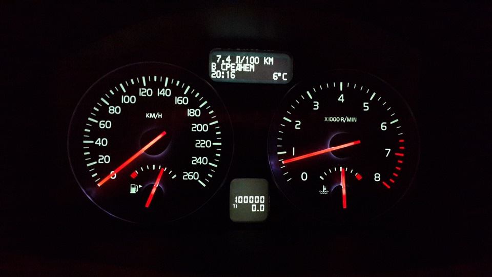 100000 км замена свечей, ремней и ГРМ — Volvo C30, 1,6 л, 2009 года ...