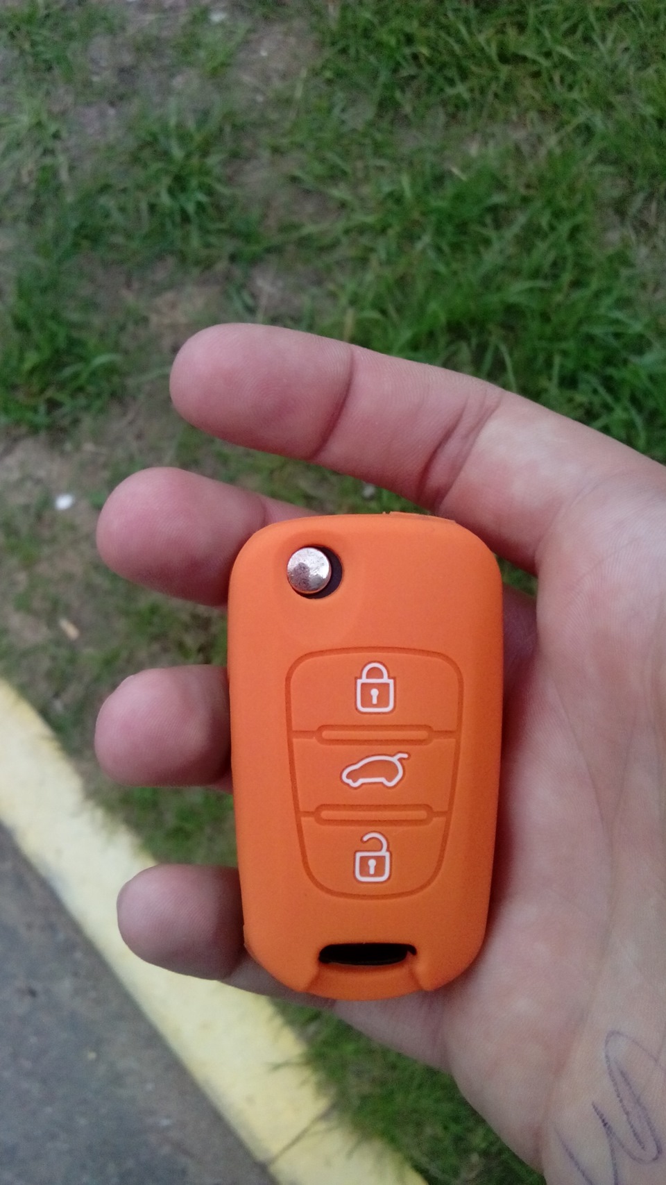 Чехол на ключ — KIA Rio (3G), 1,6 л, 2012 года | аксессуары | DRIVE2