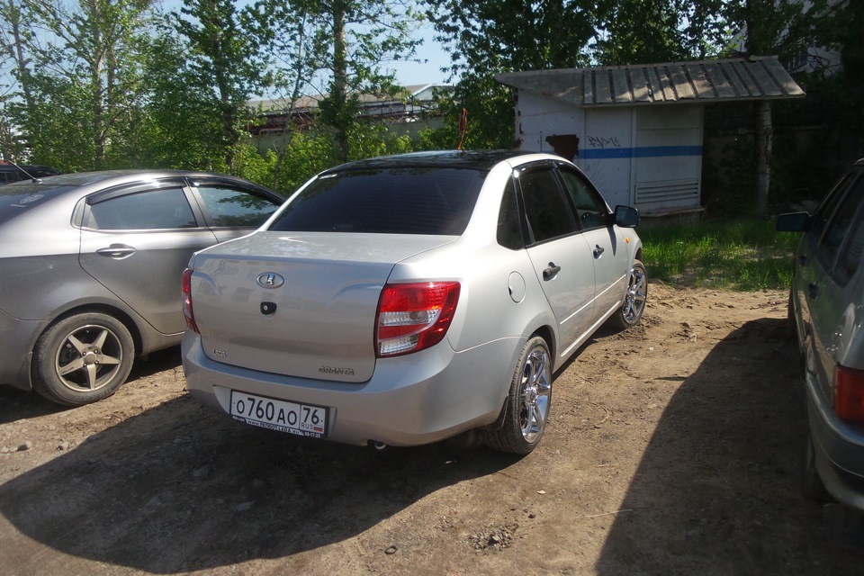 винил 2 — Lada Granta, 1,6 л, 2014 года | стайлинг | DRIVE2