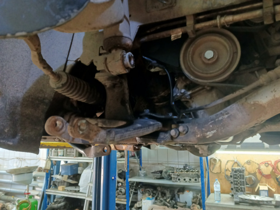 Замена ремня ГРМ и насоса охлаждающей жидкости — Citroen C5 (2G), 2 л ...