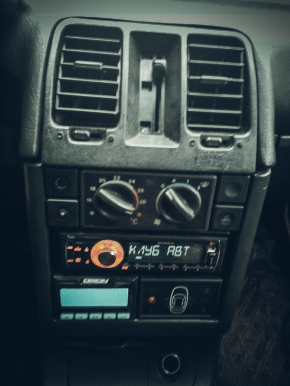 Старый новый мафон SUPRA SFD-110U — Lada 21102, 1,5 л, 2001 года | автозвук | DRIVE2