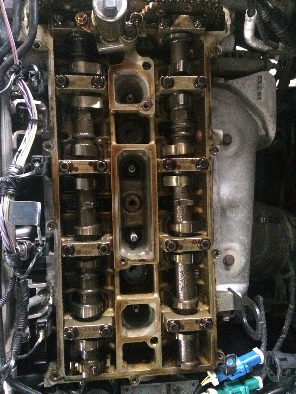 Замена прокладки клапанной крышки! — Ford Mondeo IV, 2,3 л, 2010 года ...