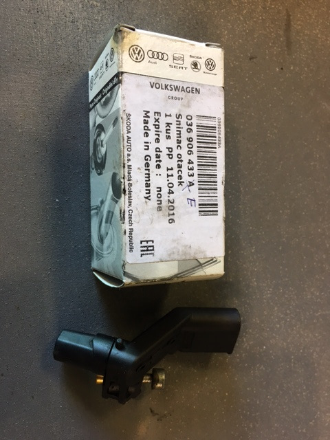 036906433A Датчик положения/частоты вращения вала двигателя 81055 VAG ...