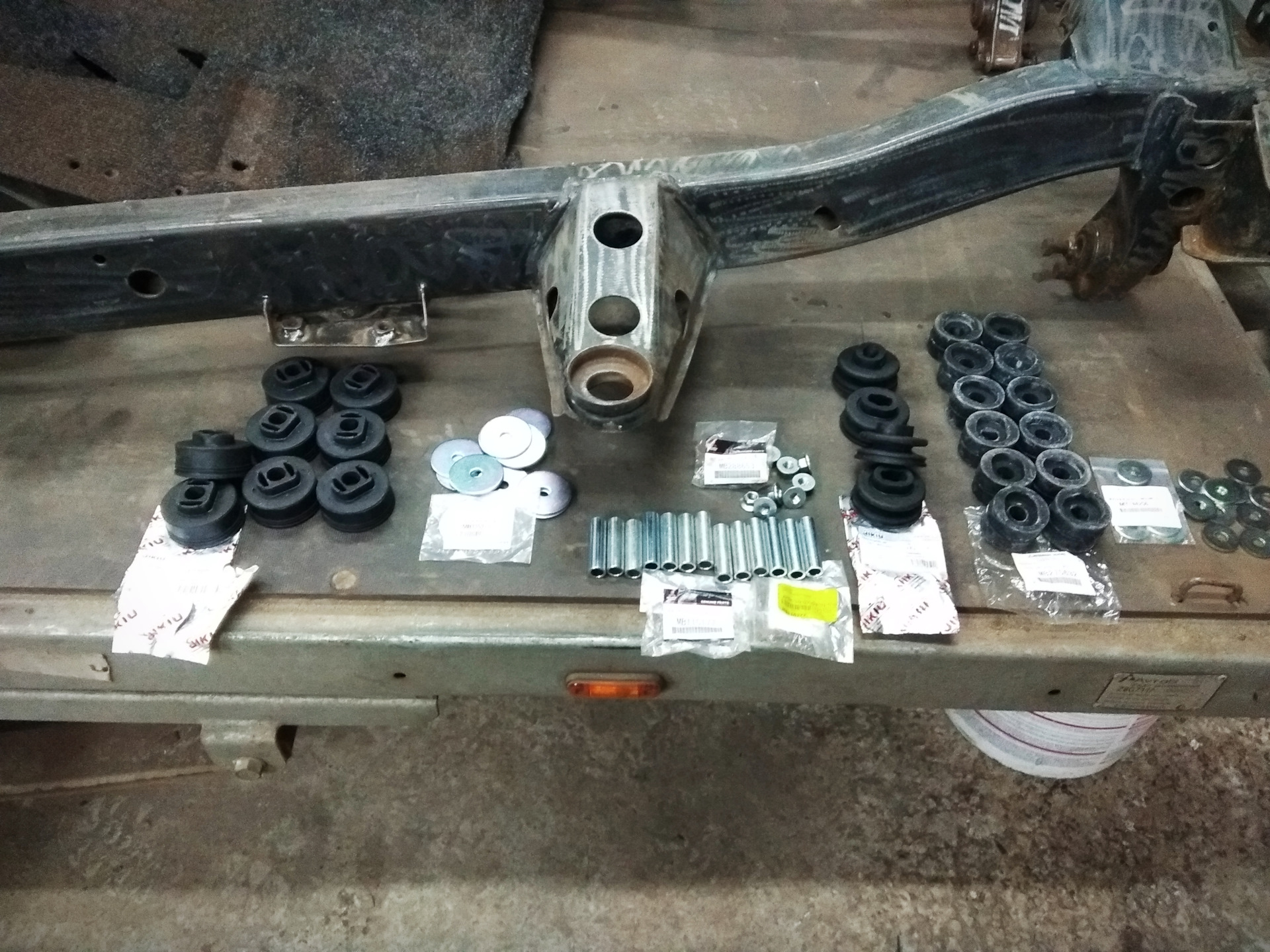 Установка кузова на раму Паджеро 2. Подушки ДВС, АКПП, рамы ...