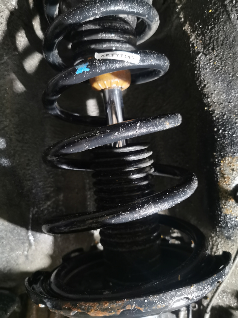 Замена задних пыльников амортизатора — Lexus RX (2G), 3 л, 2005 года ...