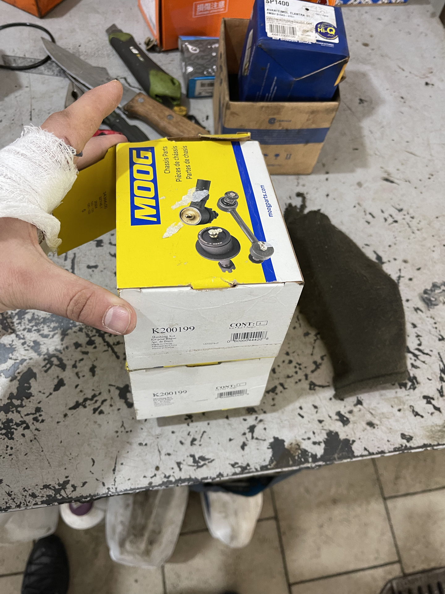 Замена Рычагов Саленблоков и датчика давления масла — Chrysler 300C (1G ...