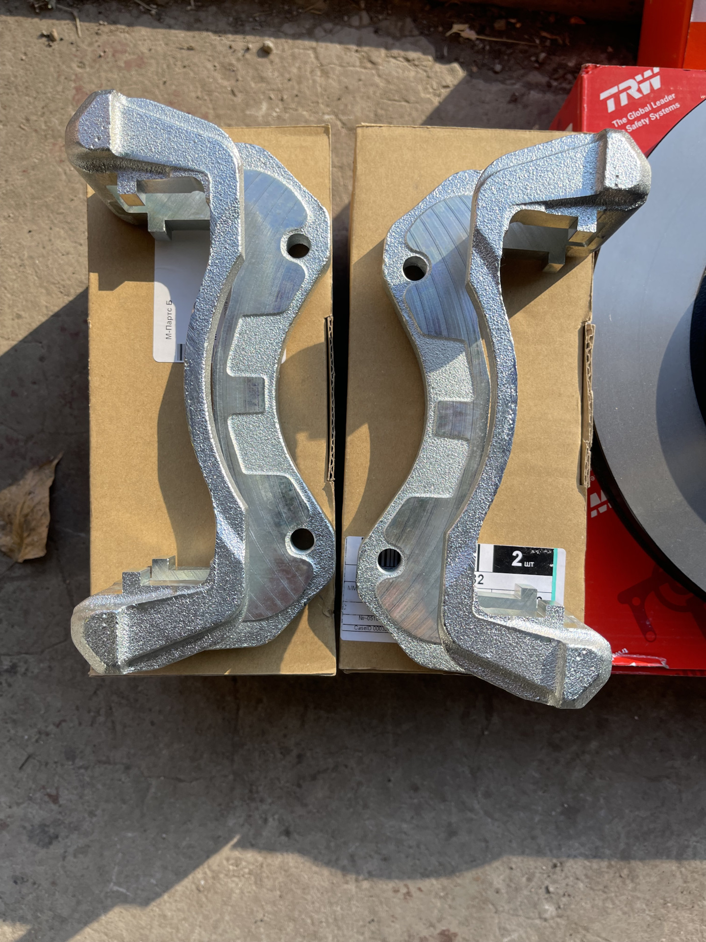 Надоело брякание передних суппортов-ремонт передних тормозилок ...