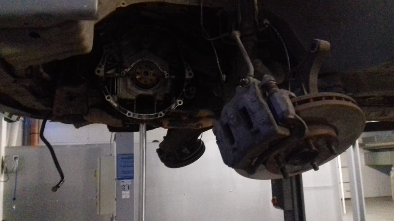 Устранение течи масла ДВС или замена заднего сальника коленвала ...