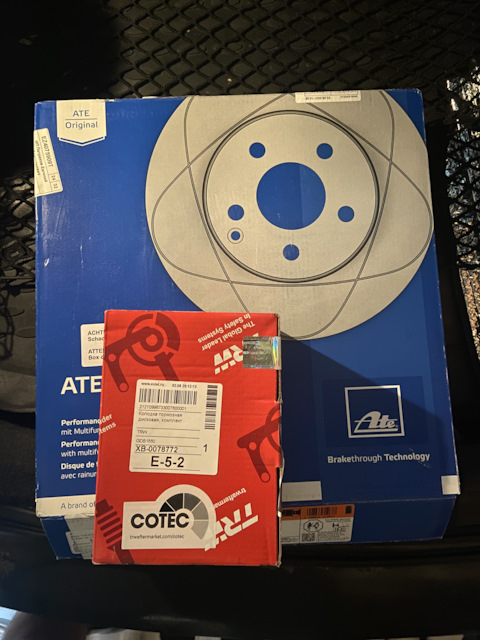 GDB1550 Комплект тормозных колодок, дисковый тормоз для SEAT, AUDI, VW ...