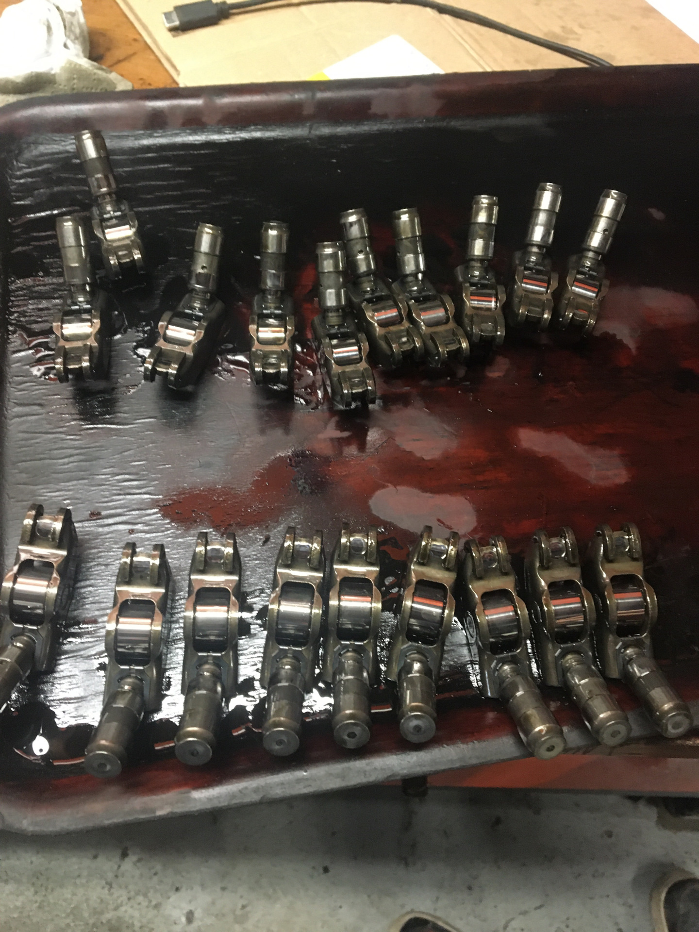 Замена гидрокомпенсаторов — Volvo XC70 III, 2,4 л, 2008 года | визит на ...