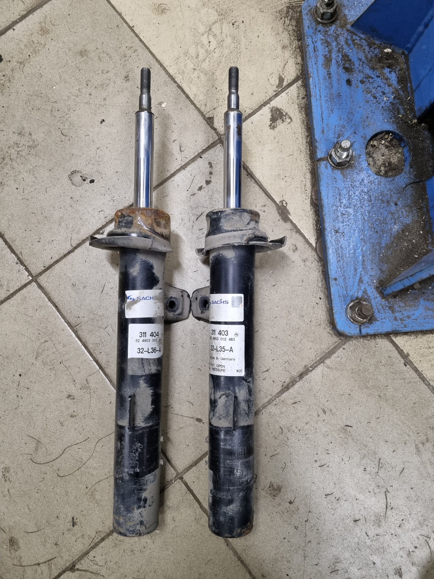 Много денег. Замена амортизаторов, рычагов, втулок стабилизатора. Сход ...