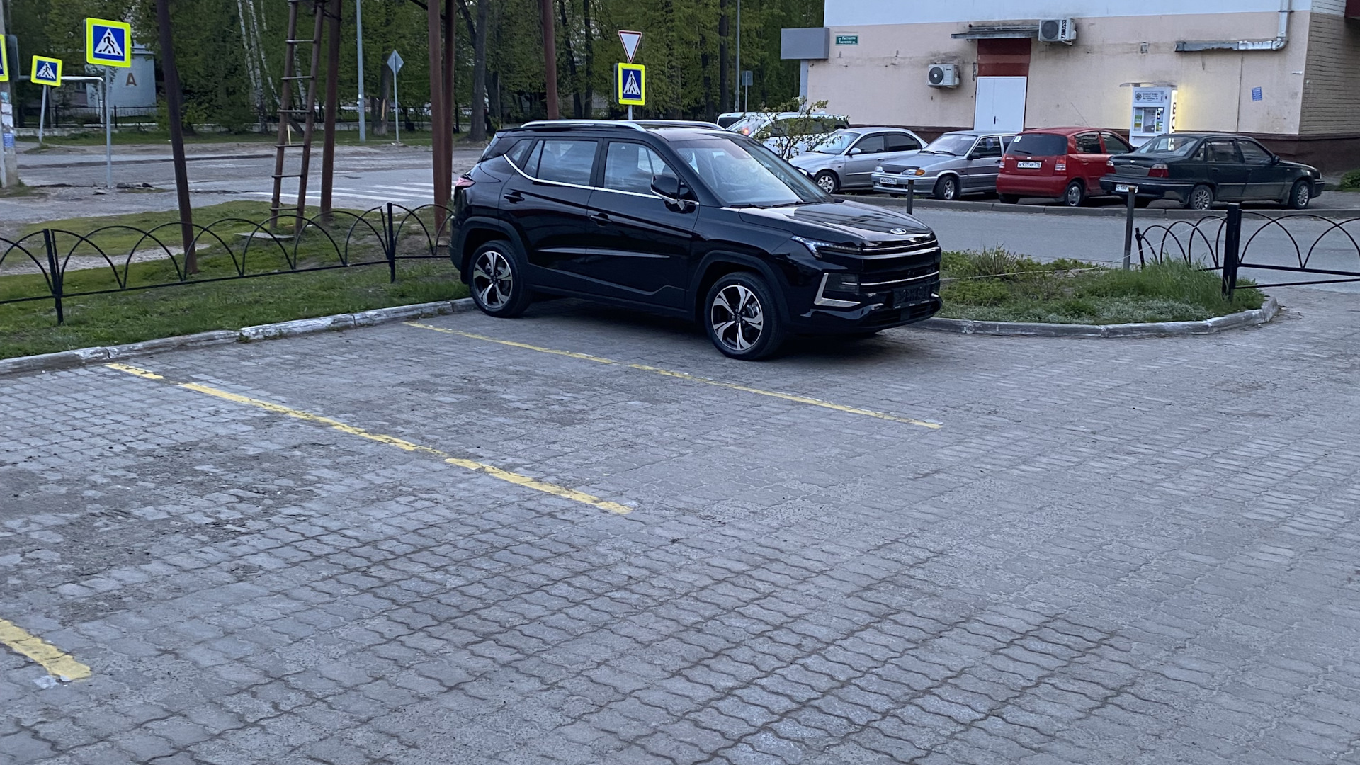 Москвич 3 1.5 бензиновый 2024 | Черный пистолет на DRIVE2