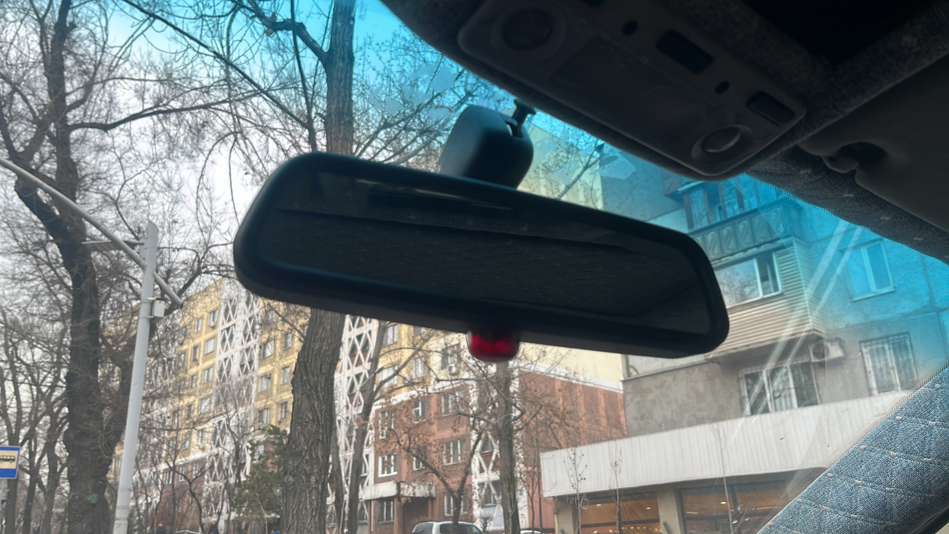 Салонное зеркало заднего вида. — BMW 5 series (E39), 2,8 л, 1997 года ...