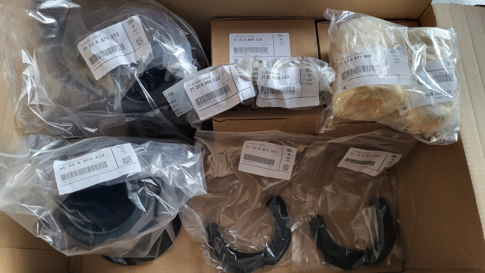 Т.О. и замена пыльников и нижних рычагов. — BMW X3 (G01), 3 л, 2020 ...