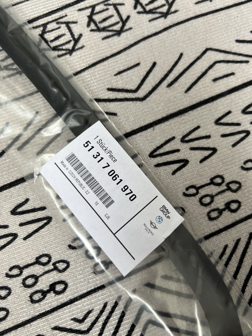 51317061970 Щиток заднего стекла Вх BMW | Запчасти на DRIVE2