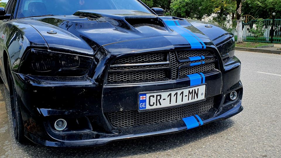 Dodge Charger (7G) 5.7 бензиновый 2011 | Mopar'11 monster на DRIVE2