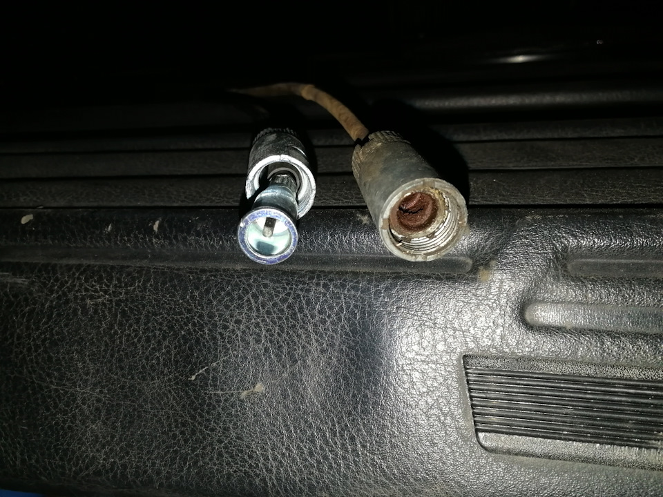 Замена тросика спидометра+ — Volkswagen Passat Variant (B3), 2 л, 1991 ...