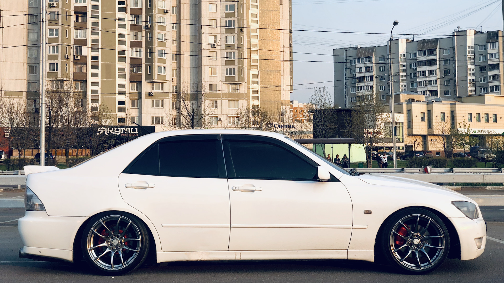 Toyota Altezza 4.0 бензиновый 2000 | 400 V8 на DRIVE2