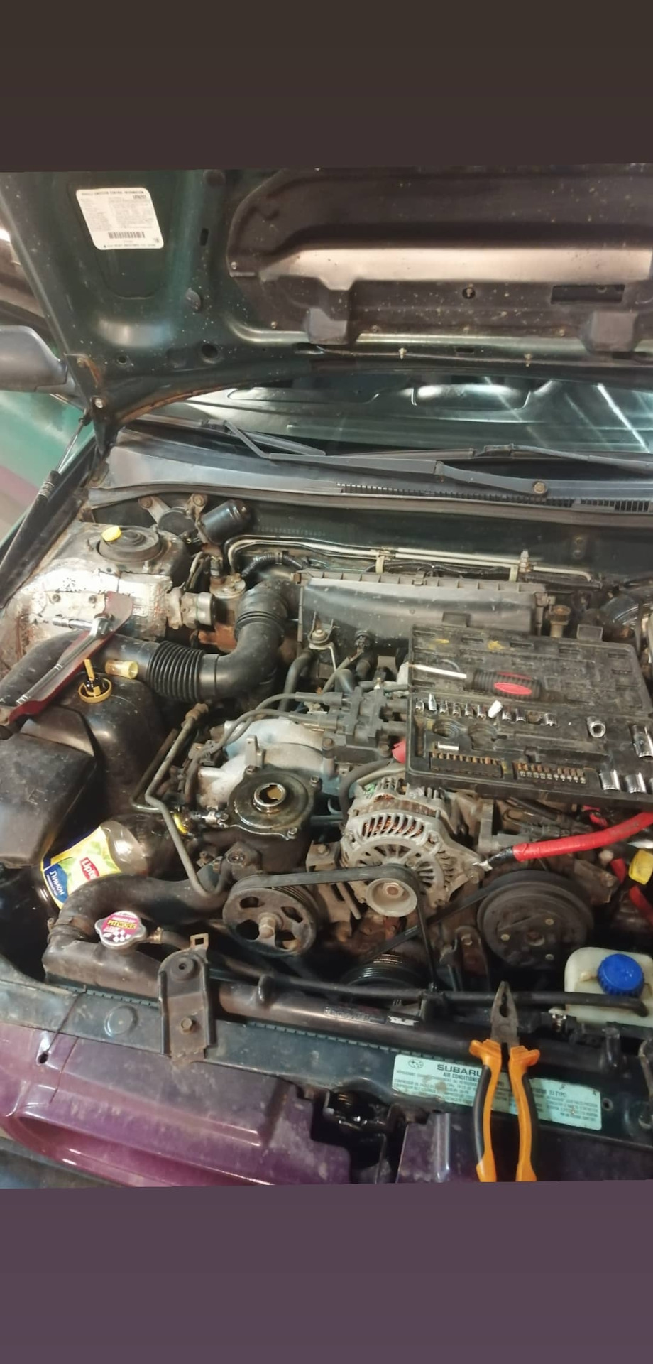 Замена задних тормозных колодок — Hyundai i40, 1,7 л, 2013 года ...