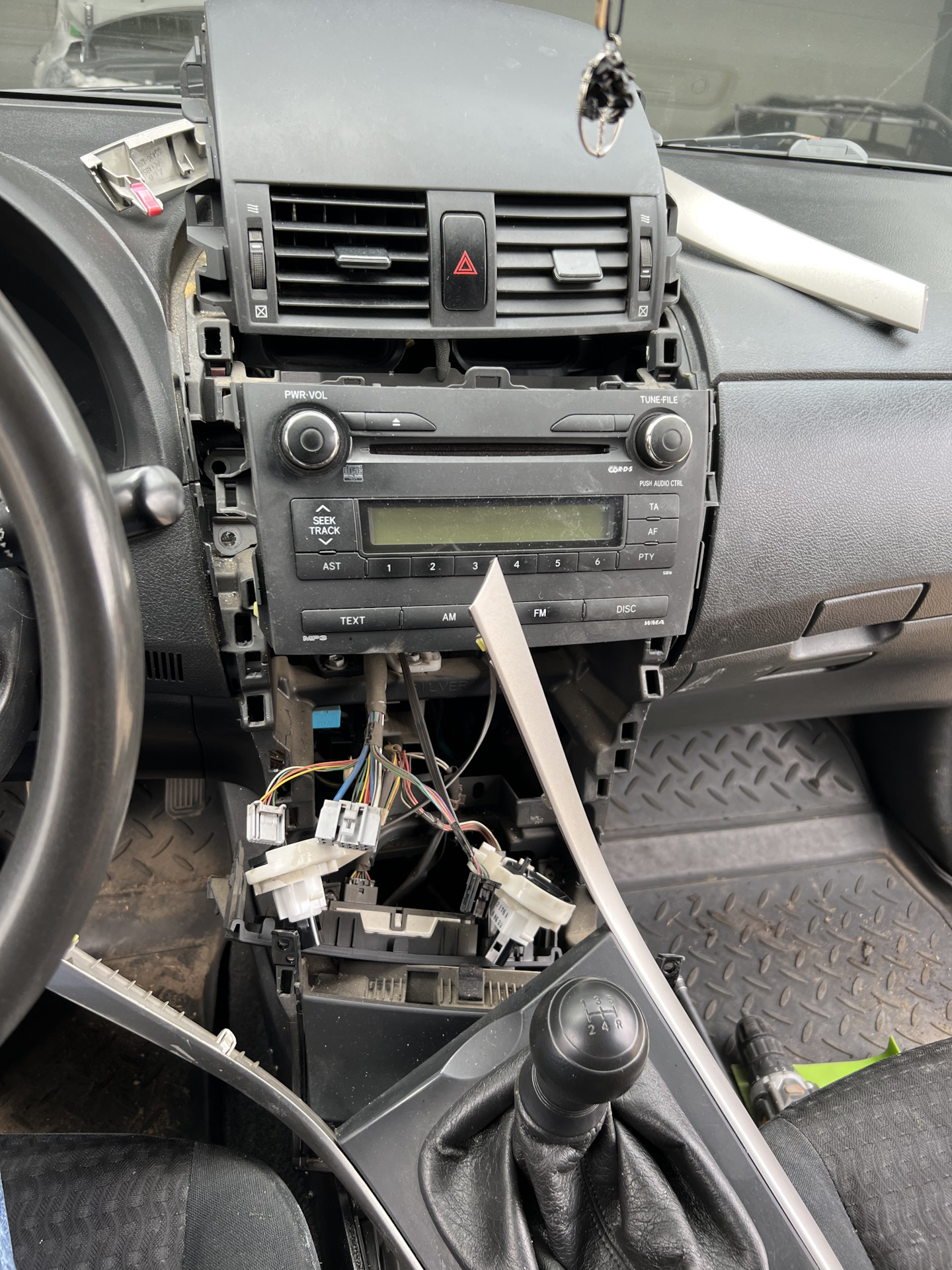 Замена горловины и лампочек управления печки — Toyota Corolla (140/150 ...