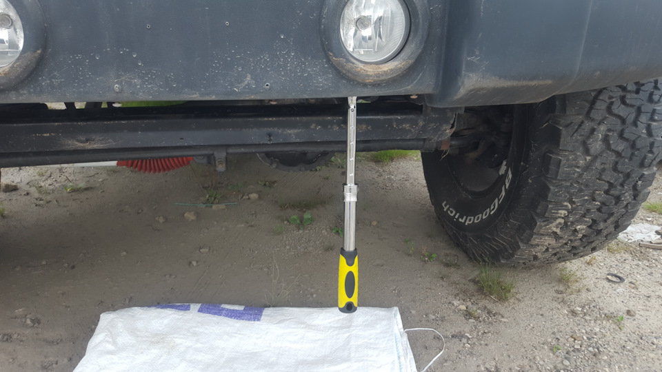 Болт бампера — Jeep Wrangler (JK), 3,6 л, 2014 года | запчасти | DRIVE2