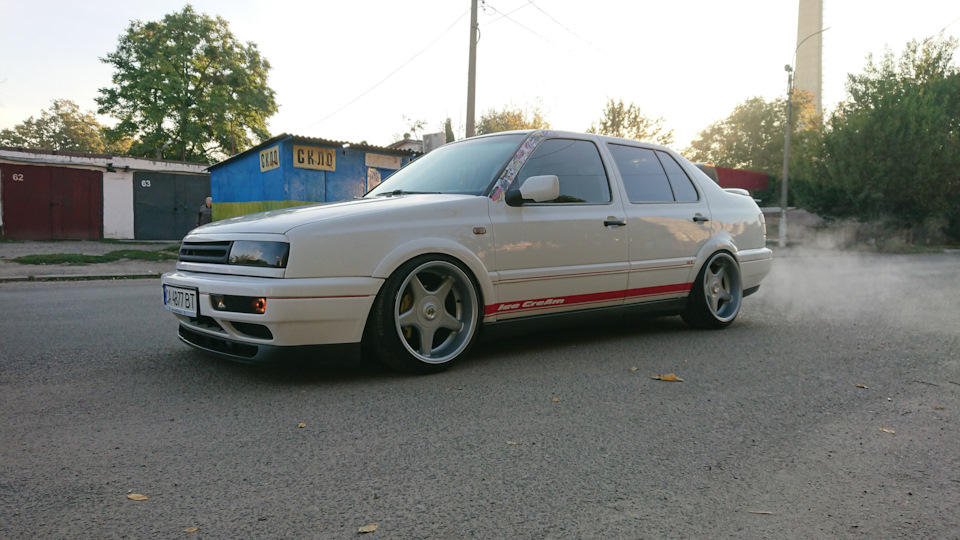 Покатушки во Львов. Видеоистория. — Volkswagen Vento, 1,8 л, 1996 года | видео | DRIVE2