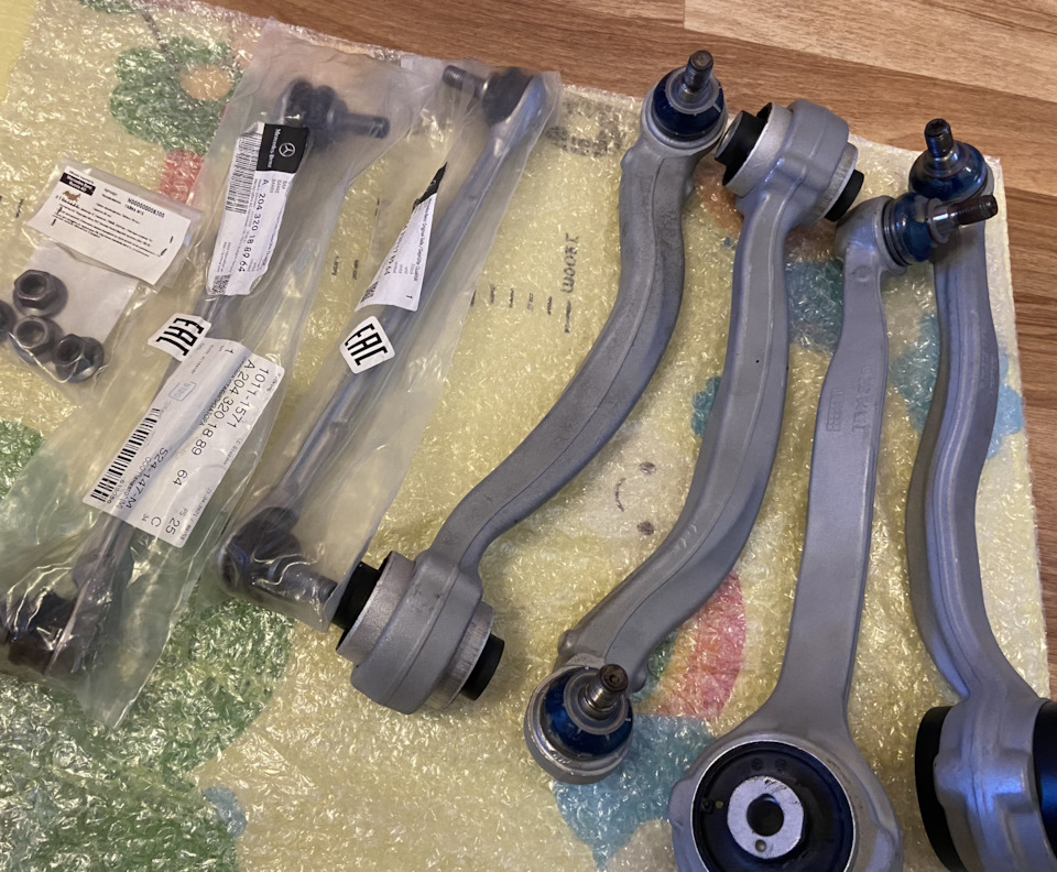 Передняя подвеска 💪🏻 — Mercedes-Benz C-Class (W204), 1,6 л, 2013 года ...