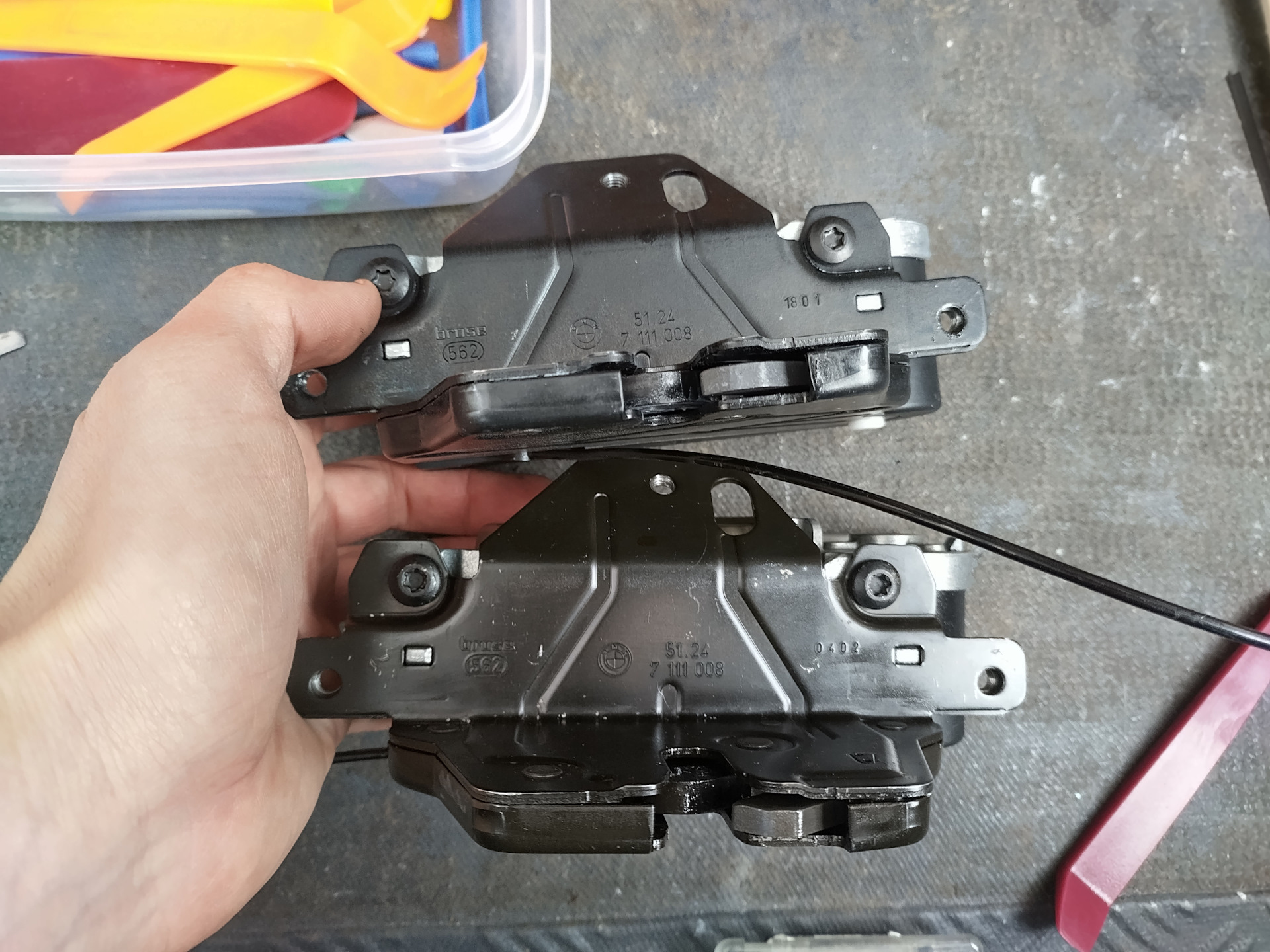 Замена замка багажной двери с доводчиком — Оригинал с подставой. — BMW ...