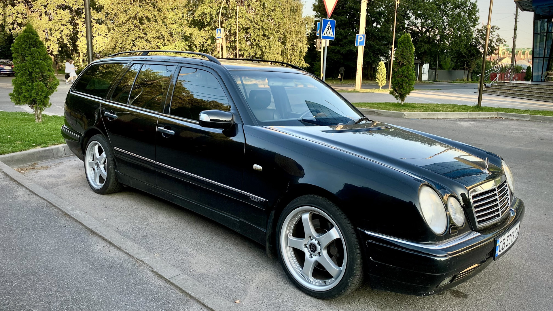Mercedes-Benz E-class Estate (S210) 4.3 бензиновый 1997 | Вагон на V8 ...