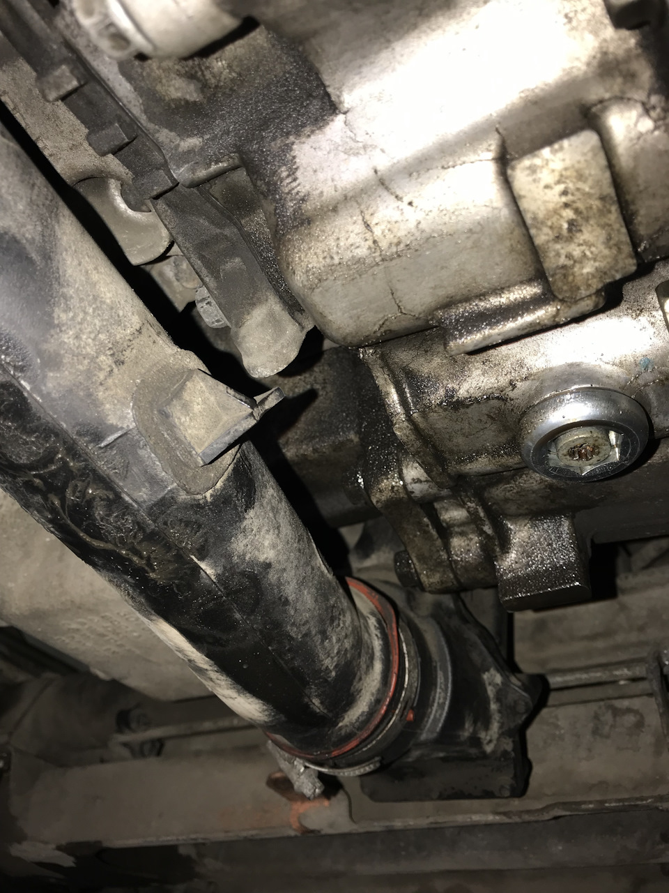 30794888 Патрубок интеркулера Volvo | Запчасти на DRIVE2