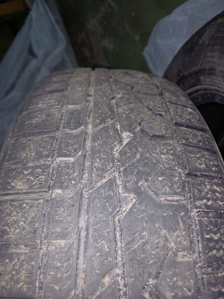 Шины зимние нешипованные Kumho 235/65 R17 на Mitsubishi Airtrek Turbo ...