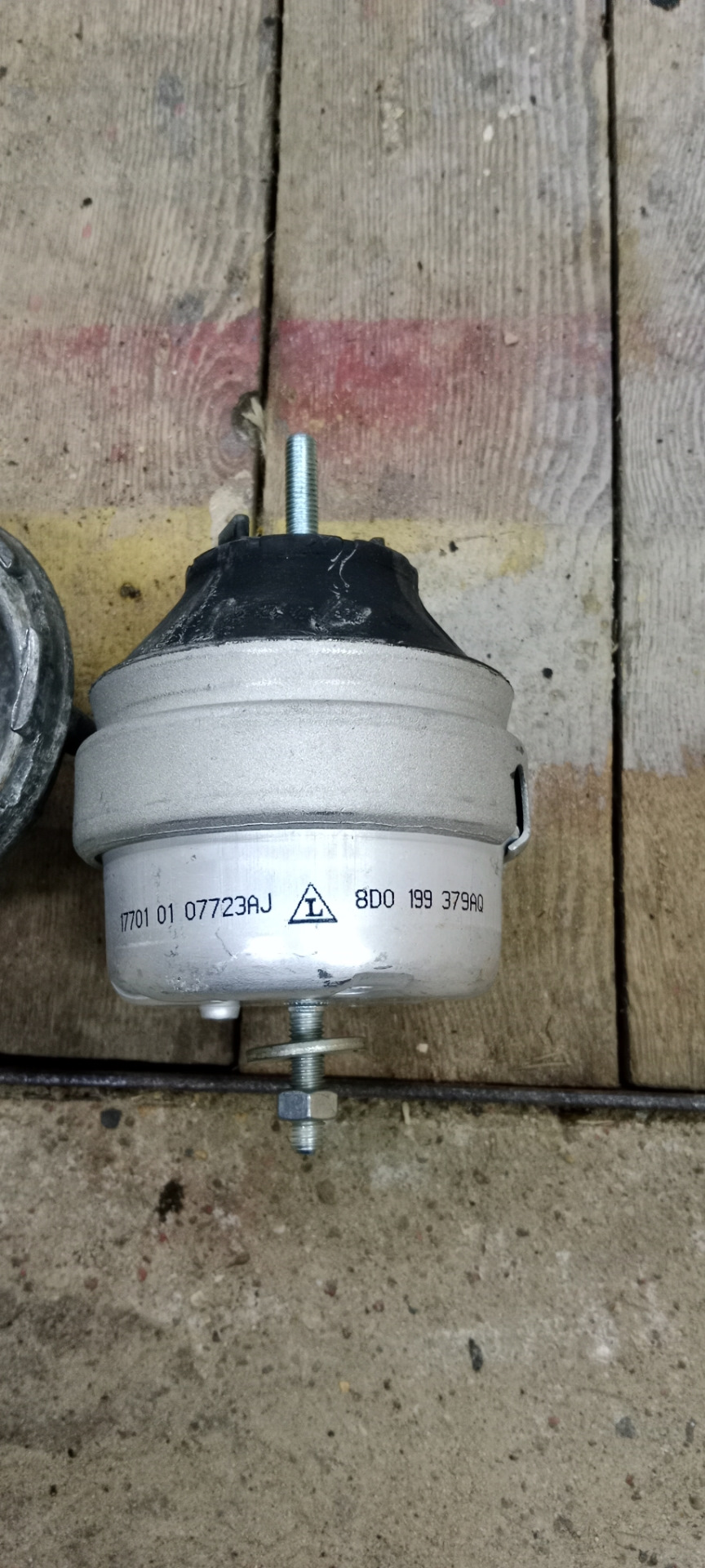 Подушка двигателя Ауди 80 б4V6 — Audi 80 (B4), 2,6 л, 1995 года ...