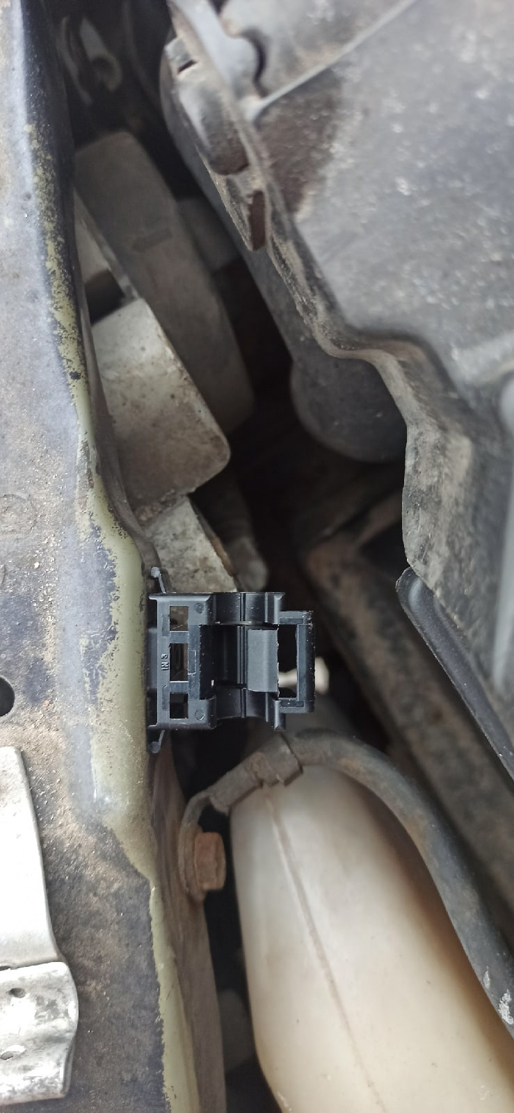 клипса упора капота аккорд 5 )) — Honda AeroDeck, 2,2 л, 1996 года ...