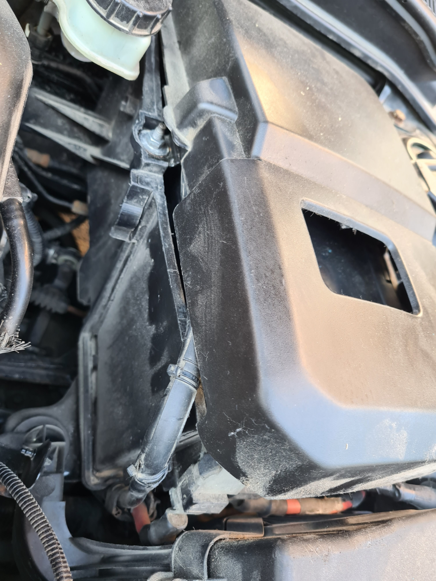 Замена аккумулятора, ступичного подшипника и ещё по мелочи — Volvo V50 ...