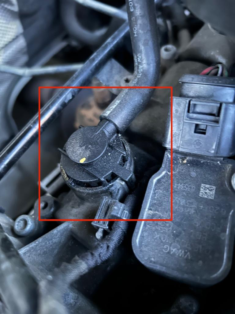 5️⃣2️⃣ Клапан вентиляции картерных газов VAG 04E103175 — Skoda Octavia ...