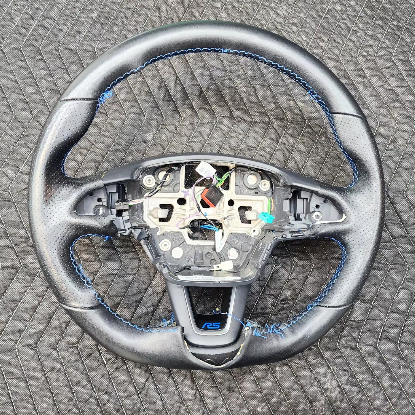 Перетянул руль от Форд Фокус RS — DRIVE2
