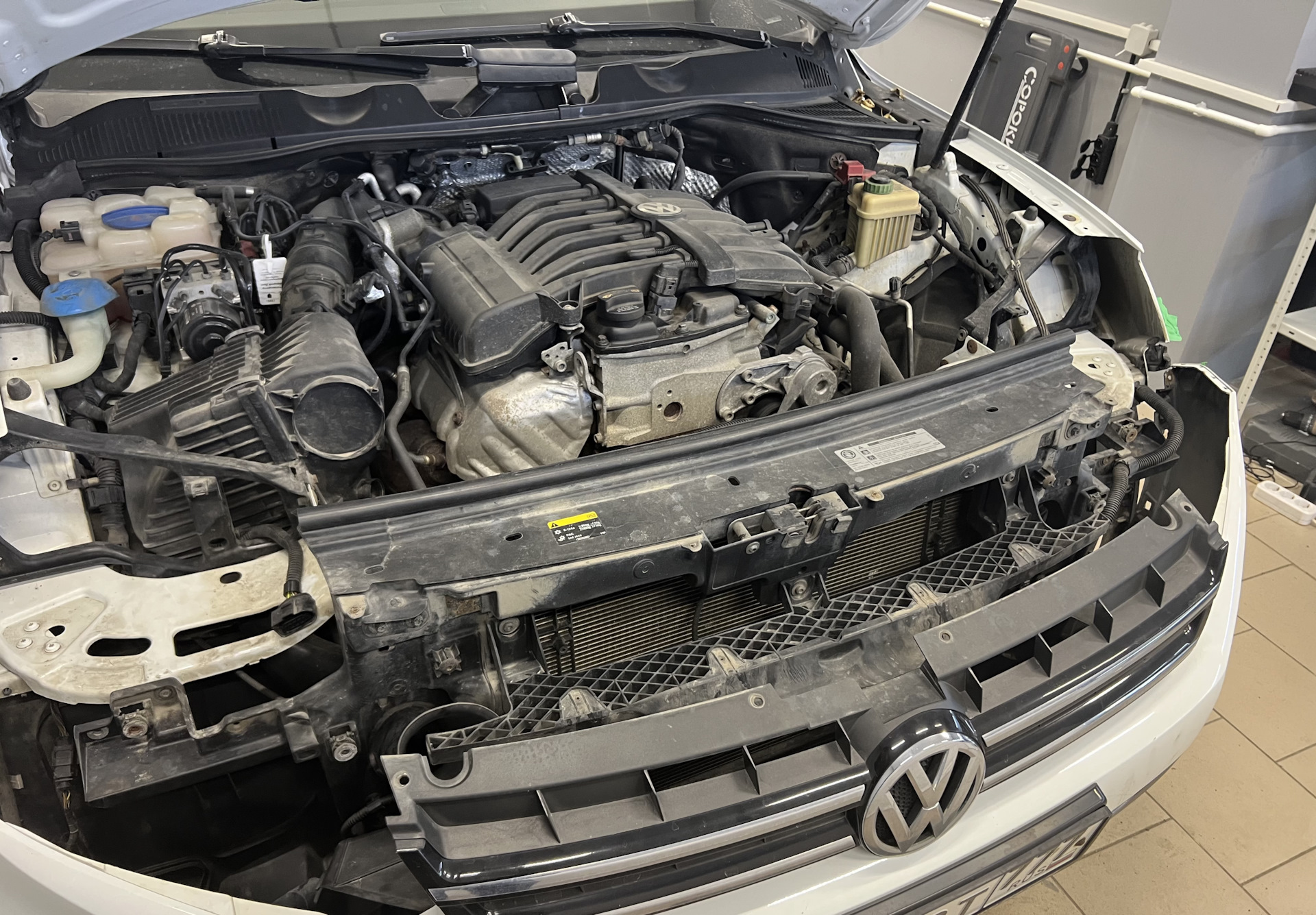 Да будет свет. — Volkswagen Touareg (2G), 3,6 л, 2013 года | наблюдение | DRIVE2