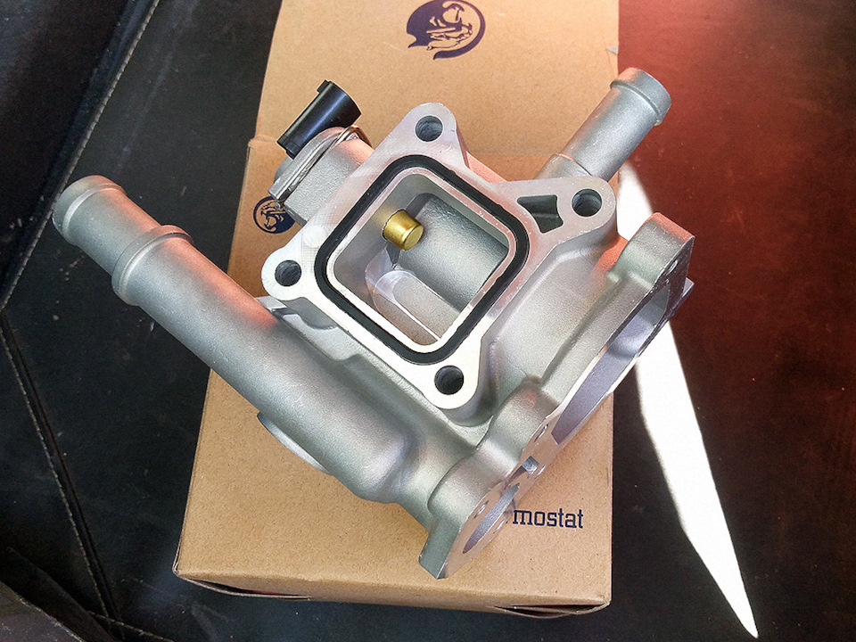 Замена корпуса термостата — Chevrolet Aveo Sedan (2G), 1,6 л, 2014 года ...