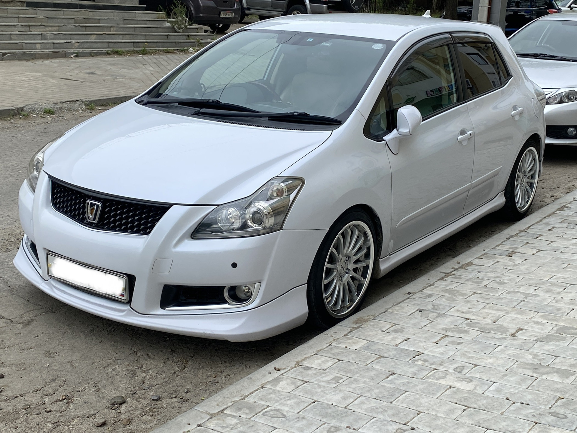 Новые тапки) — Toyota Blade, 2,4 л, 2007 года | колёсные диски | DRIVE2